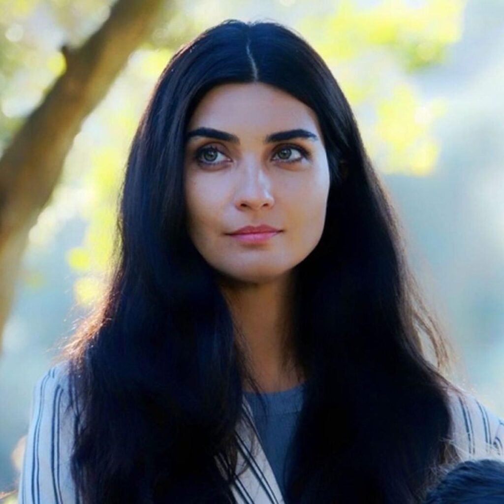 50 most beautiful women of Turkey of 2023 – Listas UachateC